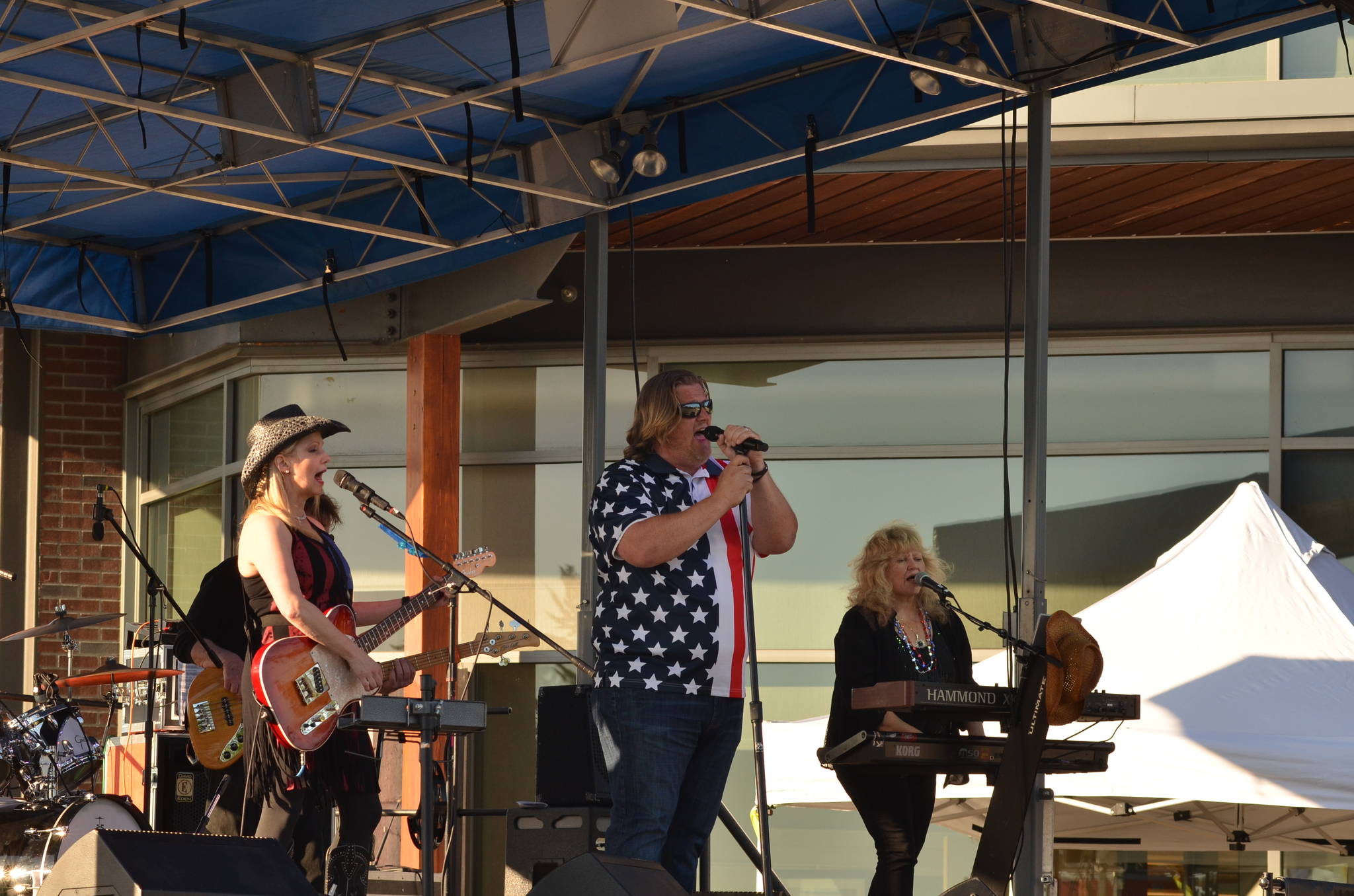 Crowds gather for Fourth on the Plateau | Photos | Issaquah Reporter