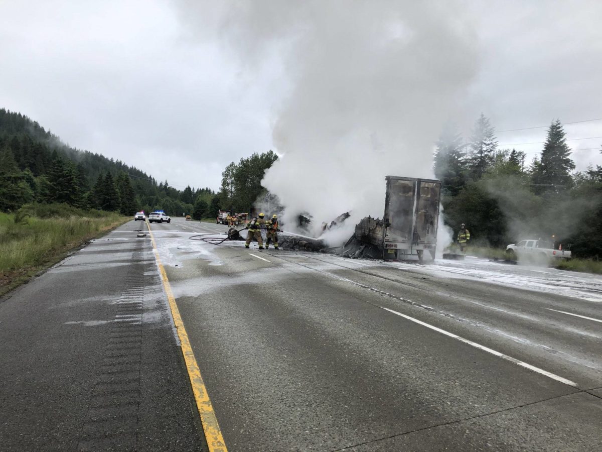 Semi fire closes westbound I-90 near North Bend | Issaquah Reporter
