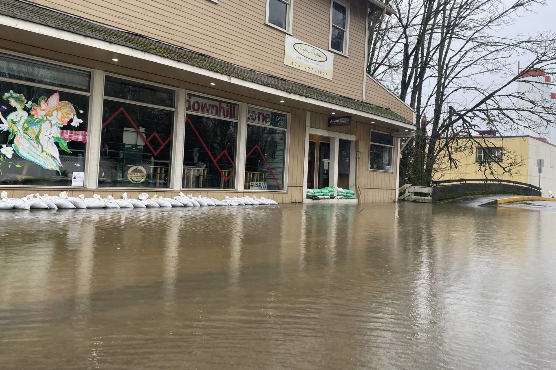 Flood waters from Issaquah Creek receding | Issaquah Reporter
