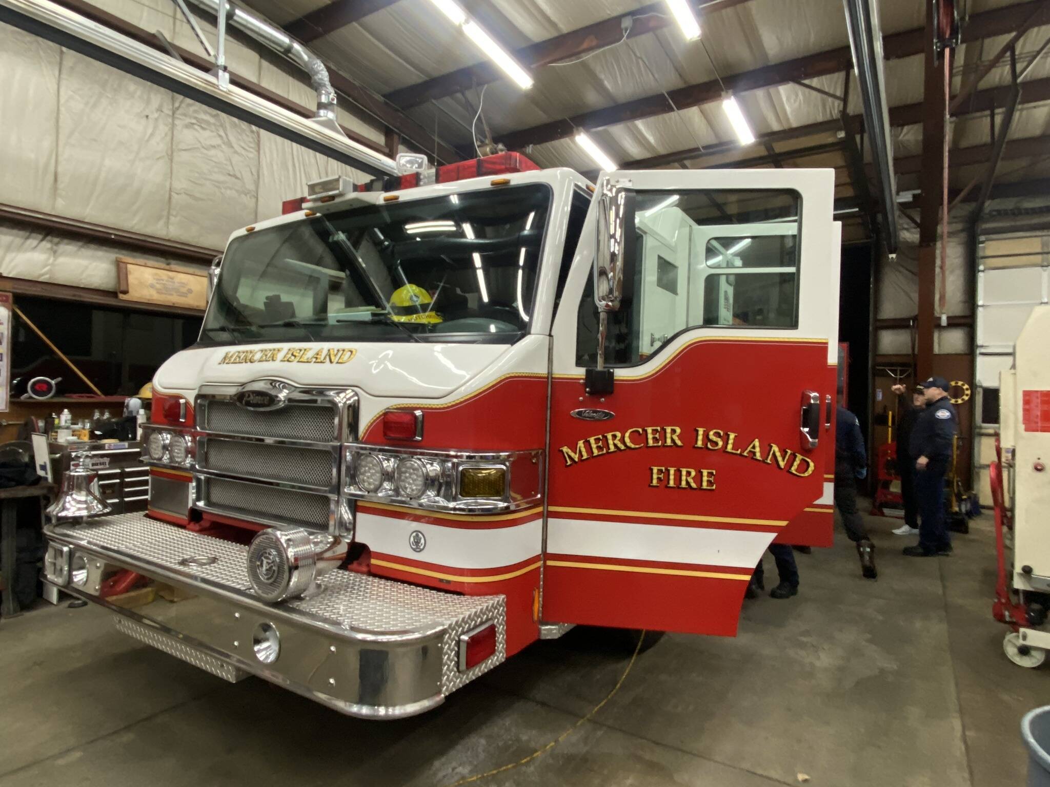 Eastside Fire & Rescue crew dispatched to help fight Palisades fire ...